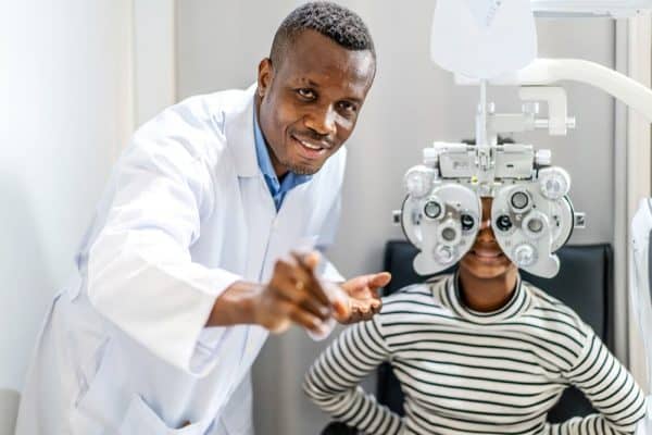 5 Reasons to Visit an Optometrist Regularly | Laurier Optical